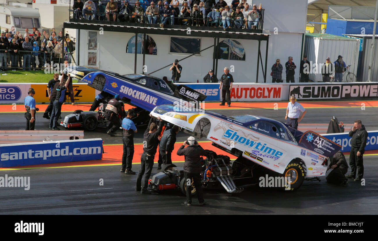 Racing team rennwagen -Fotos und -Bildmaterial in hoher Auflösung – Alamy