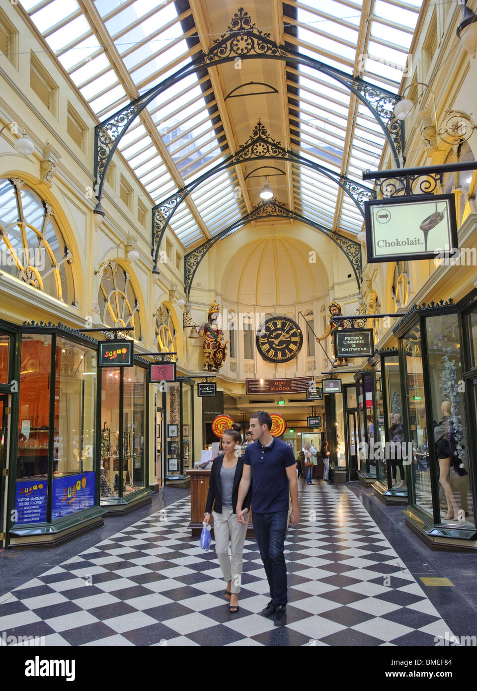 Melbourne central shopping mall -Fotos und -Bildmaterial in hoher ...