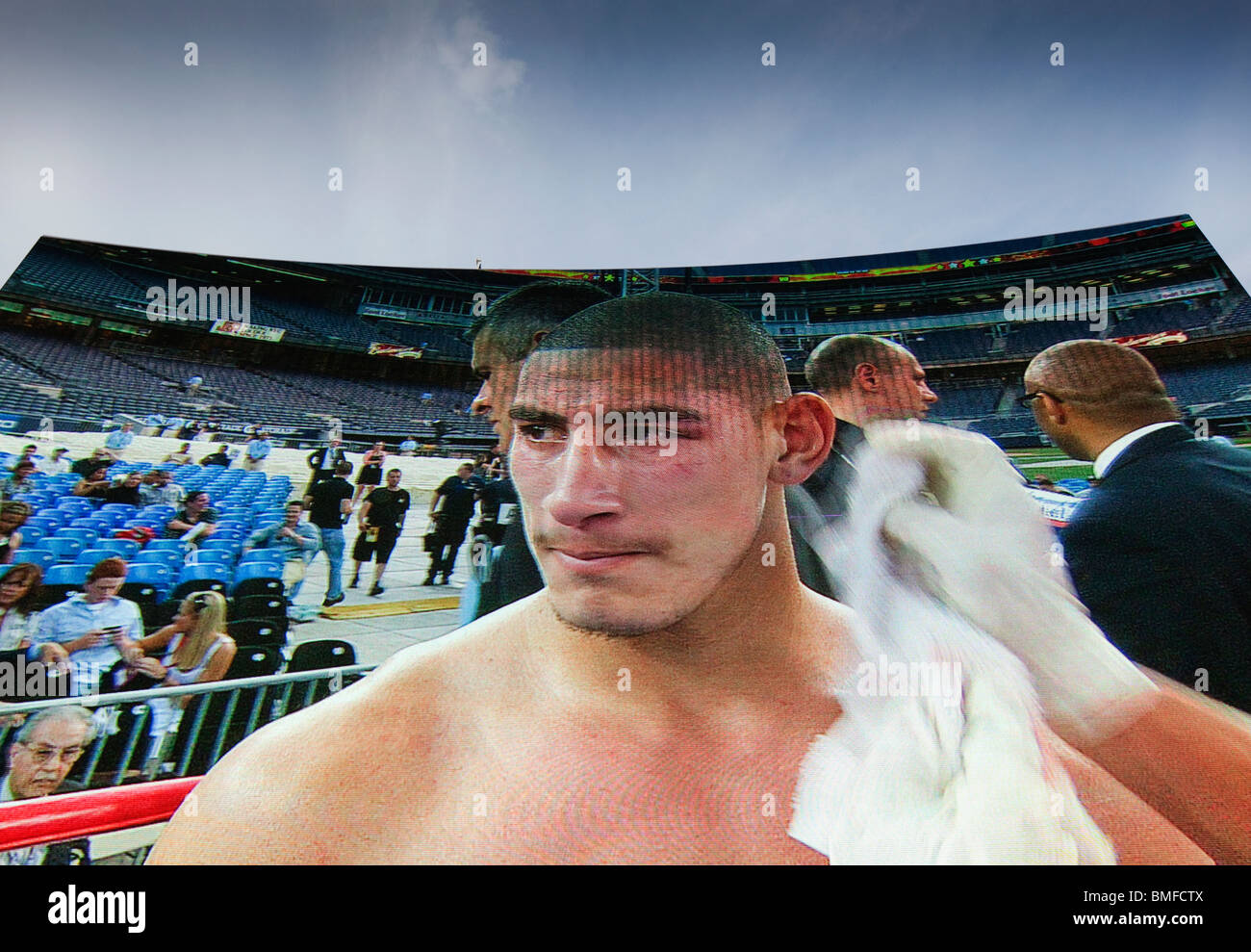 Mega-Bildschirm im Yankee Stadium zeigt Boxer Edgar Portillo Form ...