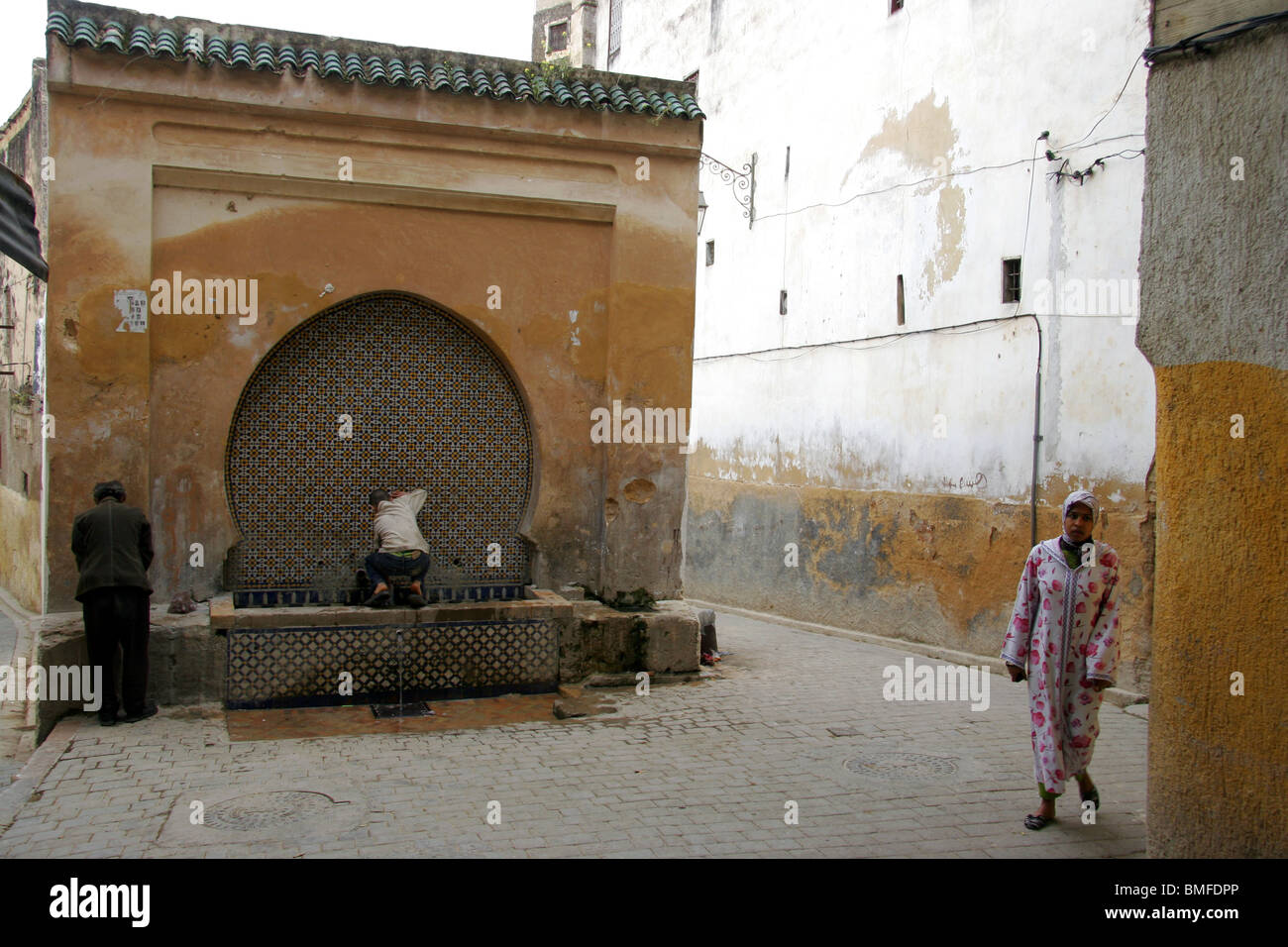 Morocco teenager boy -Fotos und -Bildmaterial in hoher Auflösung – Alamy