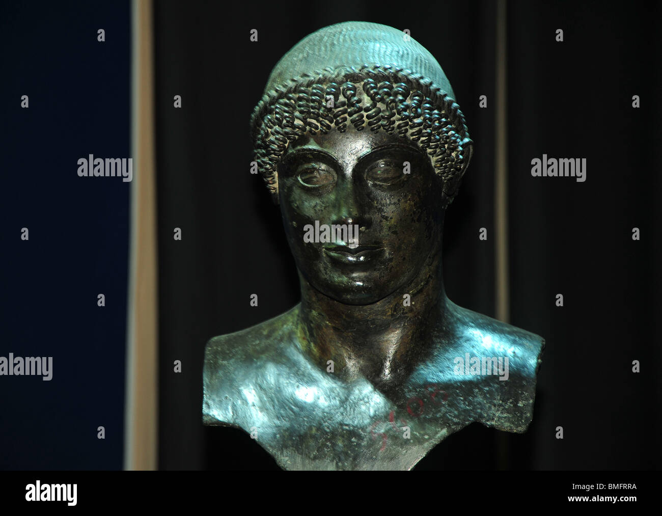 Hercules sculpture -Fotos und -Bildmaterial in hoher Auflösung – Alamy