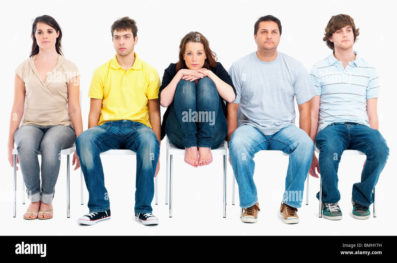Reihen von menschen sitzen Ausgeschnittene Stockfotos und -bilder - Alamy