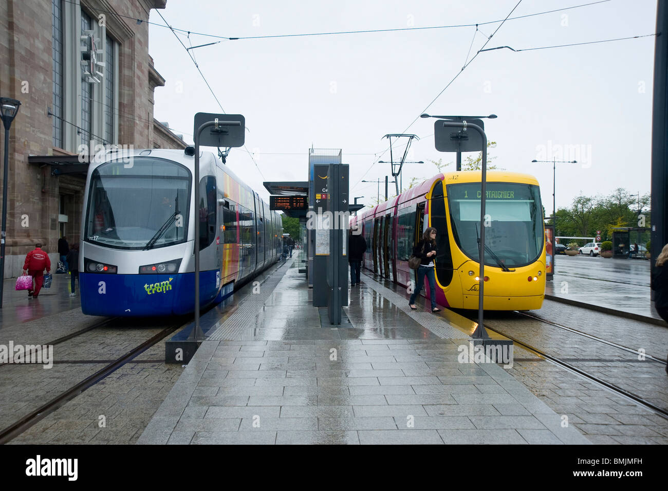 Tram train -Fotos und -Bildmaterial in hoher Auflösung – Alamy