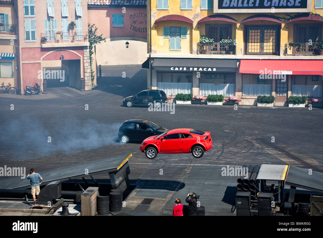 Stunt show car -Fotos und -Bildmaterial in hoher Auflösung – Alamy