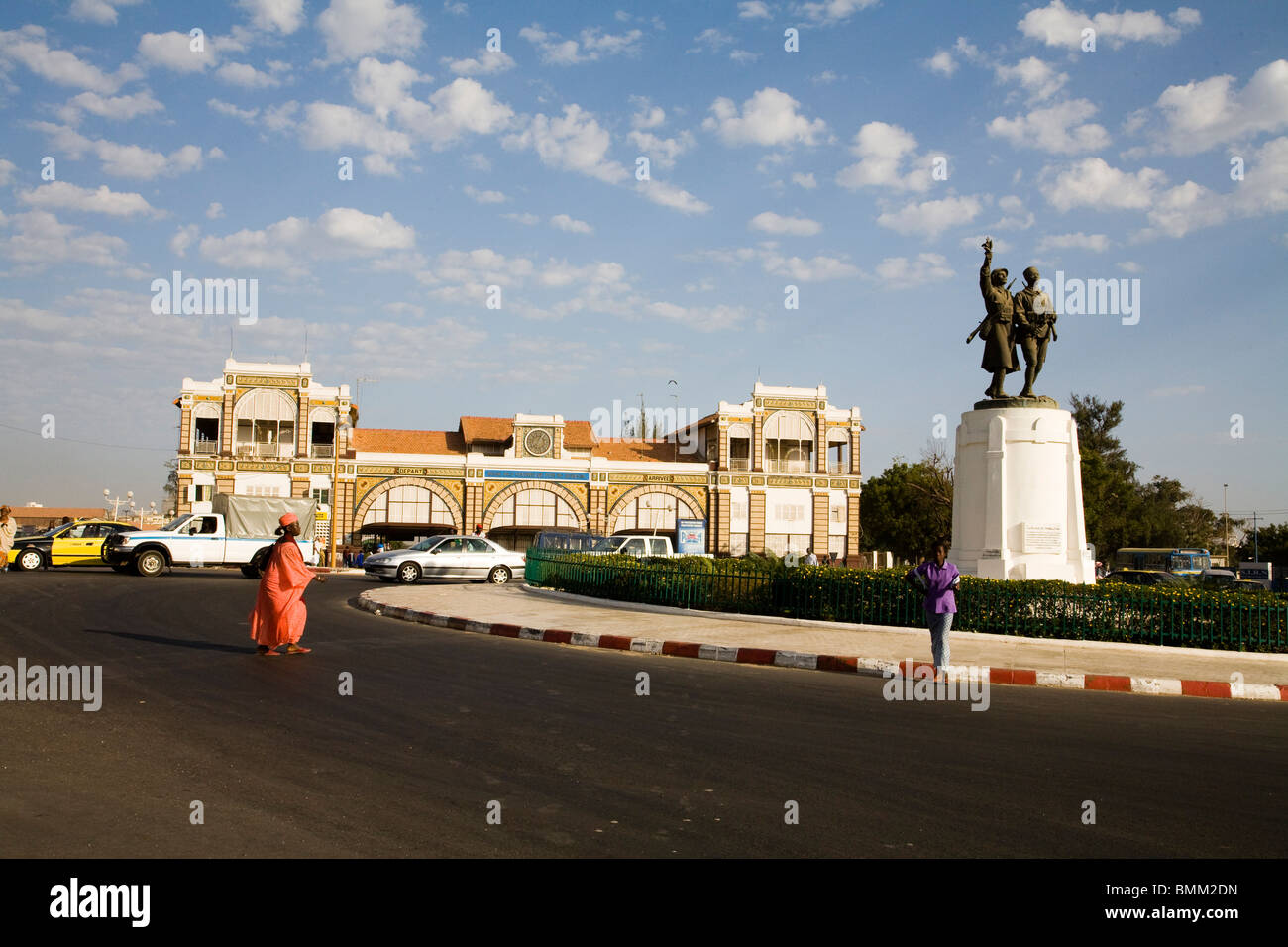 Senegal Dakar. Bahnhof und Place de Tirailleur (Rifleman Quadrat ...