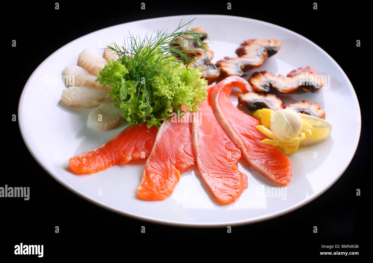 Fisch geschnitten -Fotos und -Bildmaterial in hoher Auflösung – Alamy