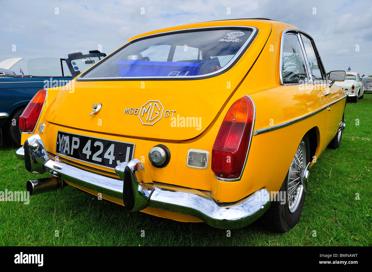 Mgb car logo -Fotos und -Bildmaterial in hoher Auflösung – Alamy
