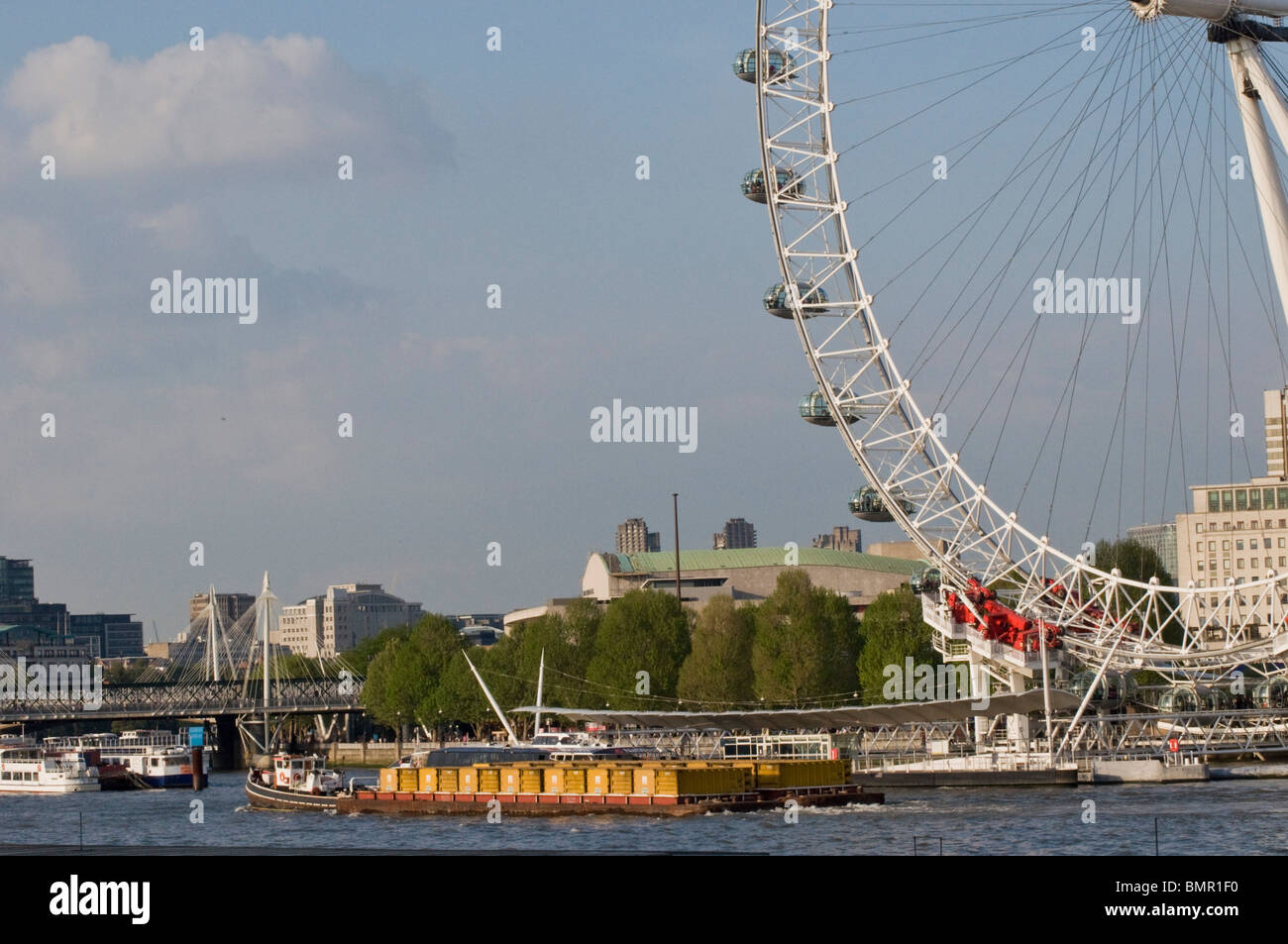 Das Merlin Entertainments London Eye (häufig das London Eye oder ...