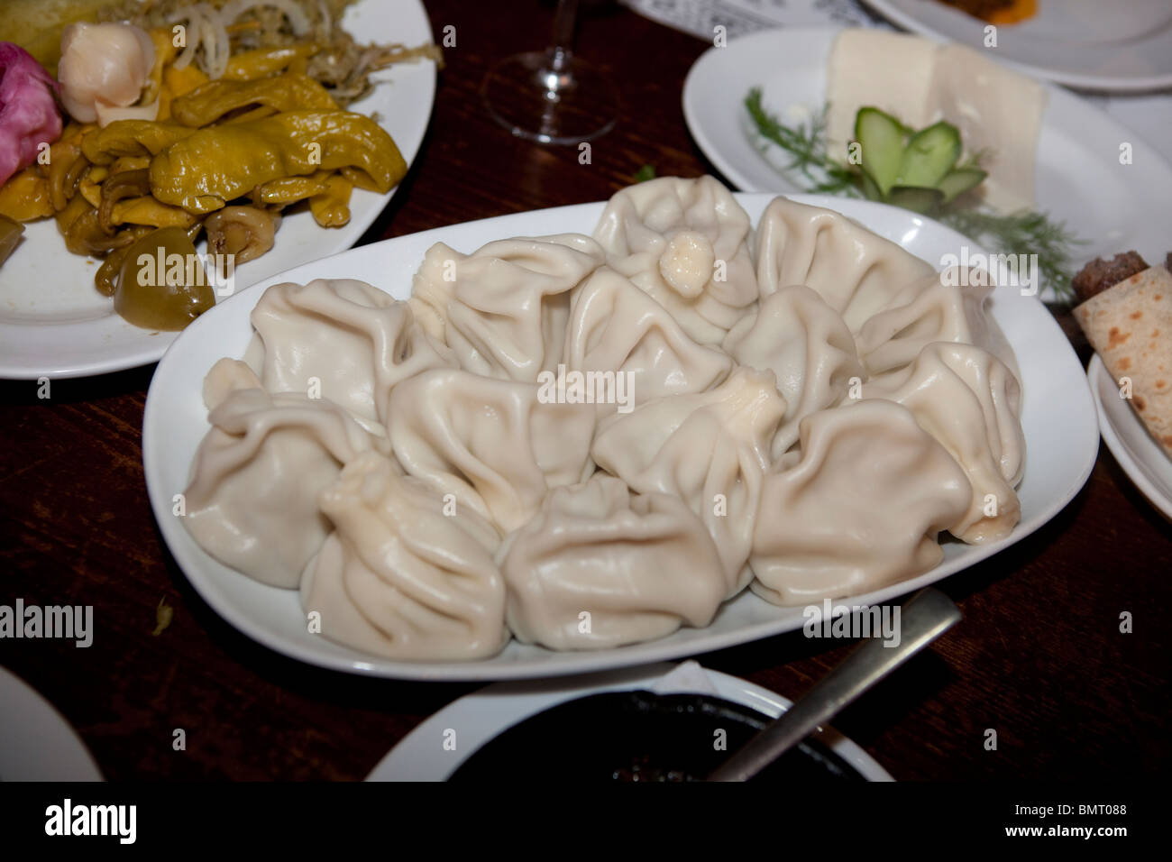 Georgian food -Fotos und -Bildmaterial in hoher Auflösung – Alamy