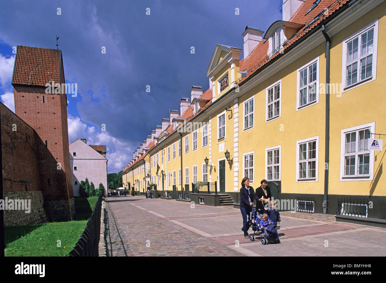 Lettland, Riga, Altstadt, Stadtmauer, Jekaba Kazarmas Stockfotografie ...