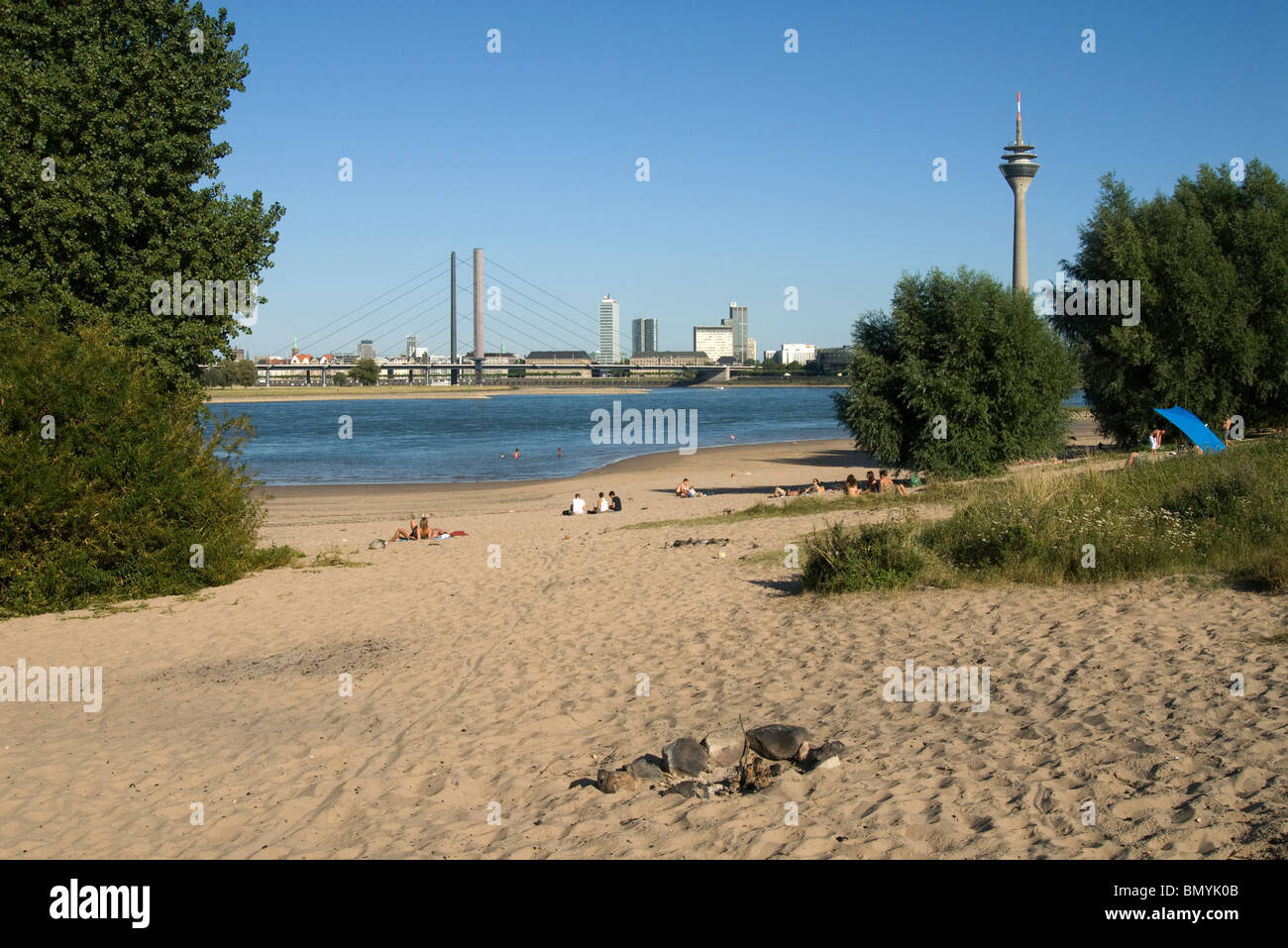 Rhein strand -Fotos und -Bildmaterial in hoher Auflösung - Seite 4 - Alamy