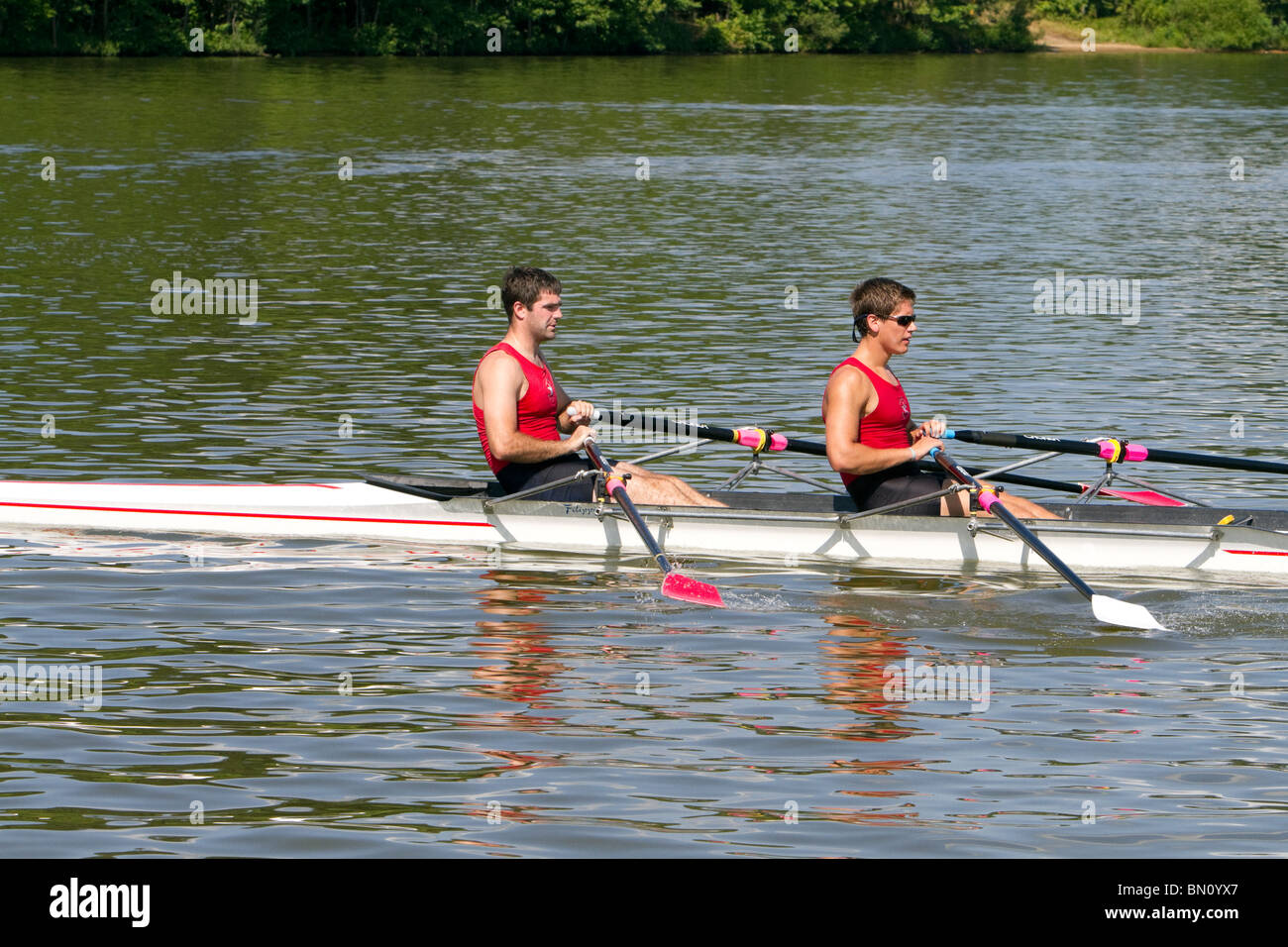 Two man rowing team race -Fotos und -Bildmaterial in hoher Auflösung ...