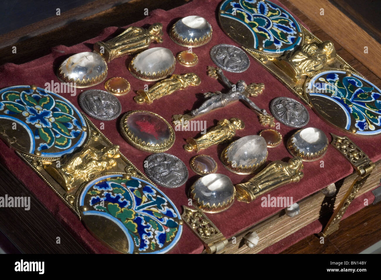 Traditionelle bibel -Fotos und -Bildmaterial in hoher Auflösung – Alamy