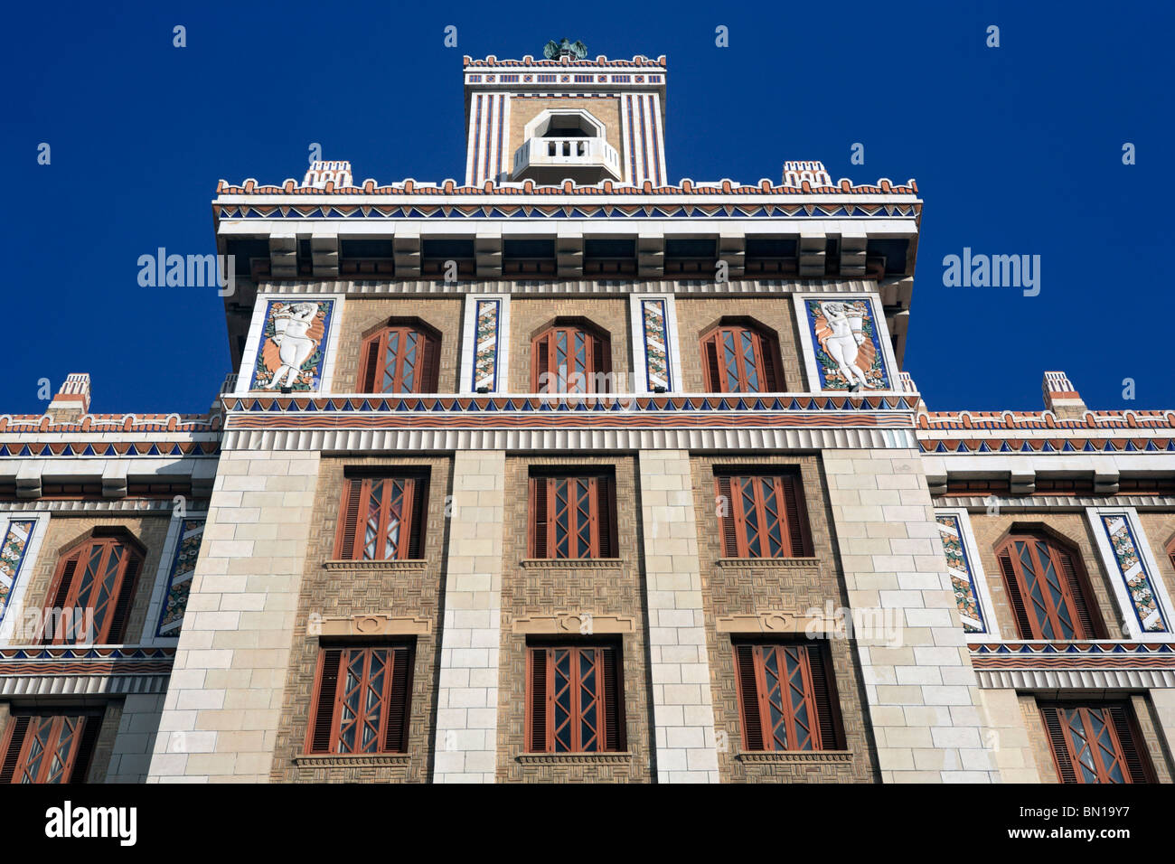 Edificio cuba -Fotos und -Bildmaterial in hoher Auflösung – Alamy