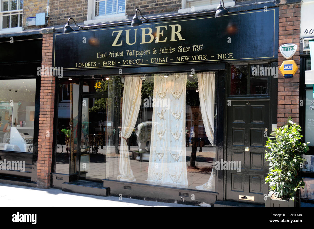 Zuber wallpaper -Fotos und -Bildmaterial in hoher Auflösung – Alamy