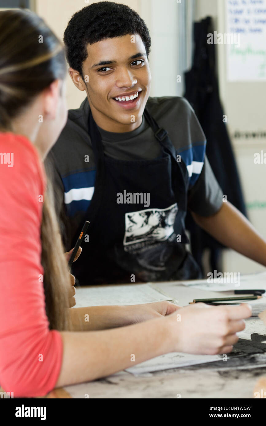 Klassenkameraden Des Gymnasiums Stockfotos und -bilder Kaufen - Alamy