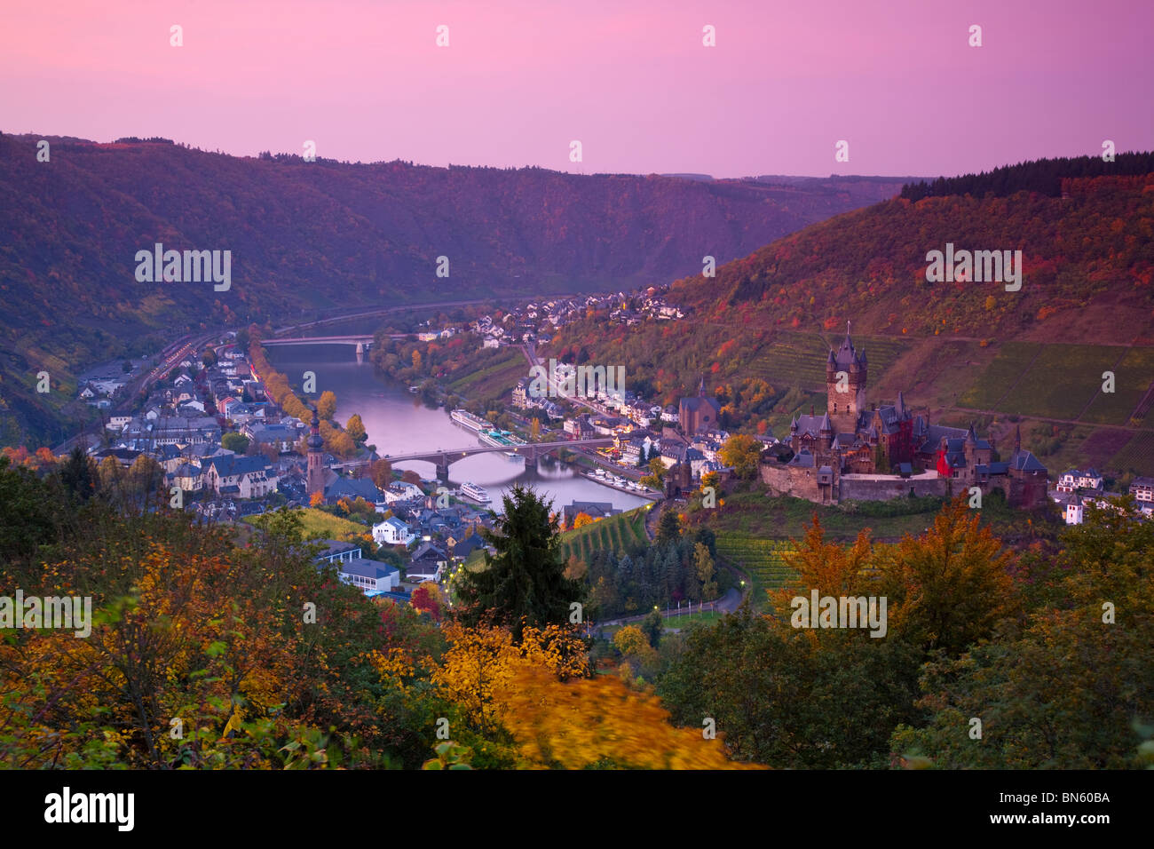 Mosel valley -Fotos und -Bildmaterial in hoher Auflösung – Alamy