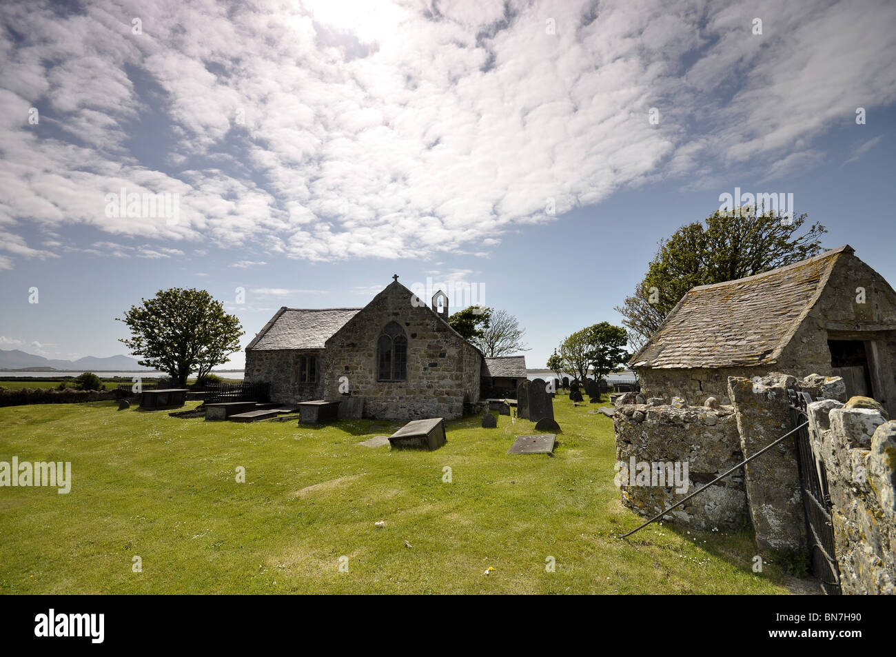 St baglans kirche -Fotos und -Bildmaterial in hoher Auflösung – Alamy