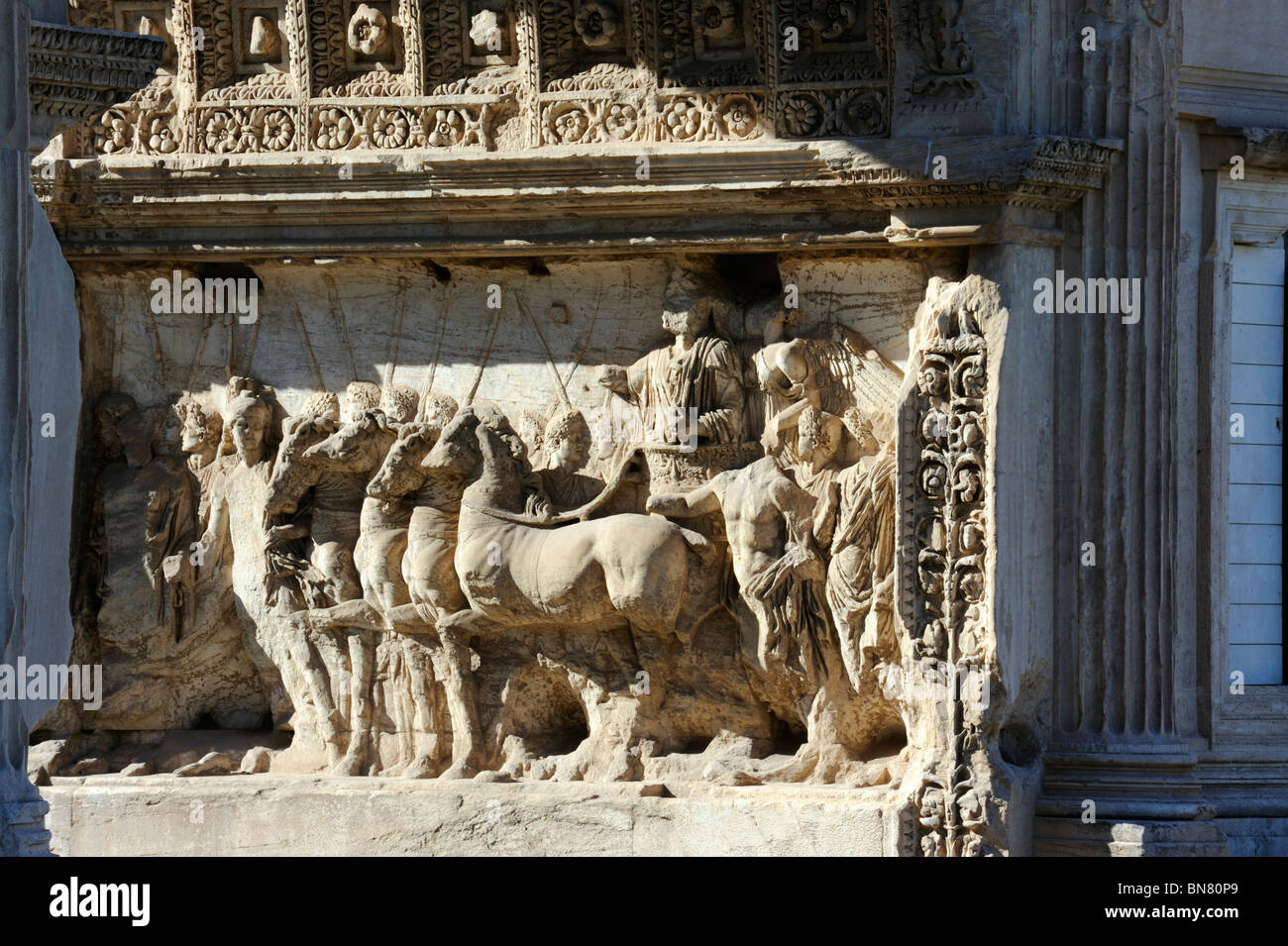 Titusbogen an der via sacra in rom -Fotos und -Bildmaterial in hoher ...