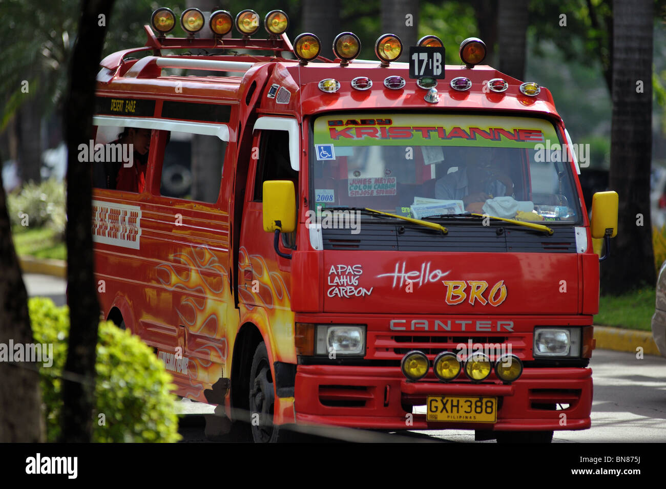 Moderne jeepneys -Fotos und -Bildmaterial in hoher Auflösung – Alamy