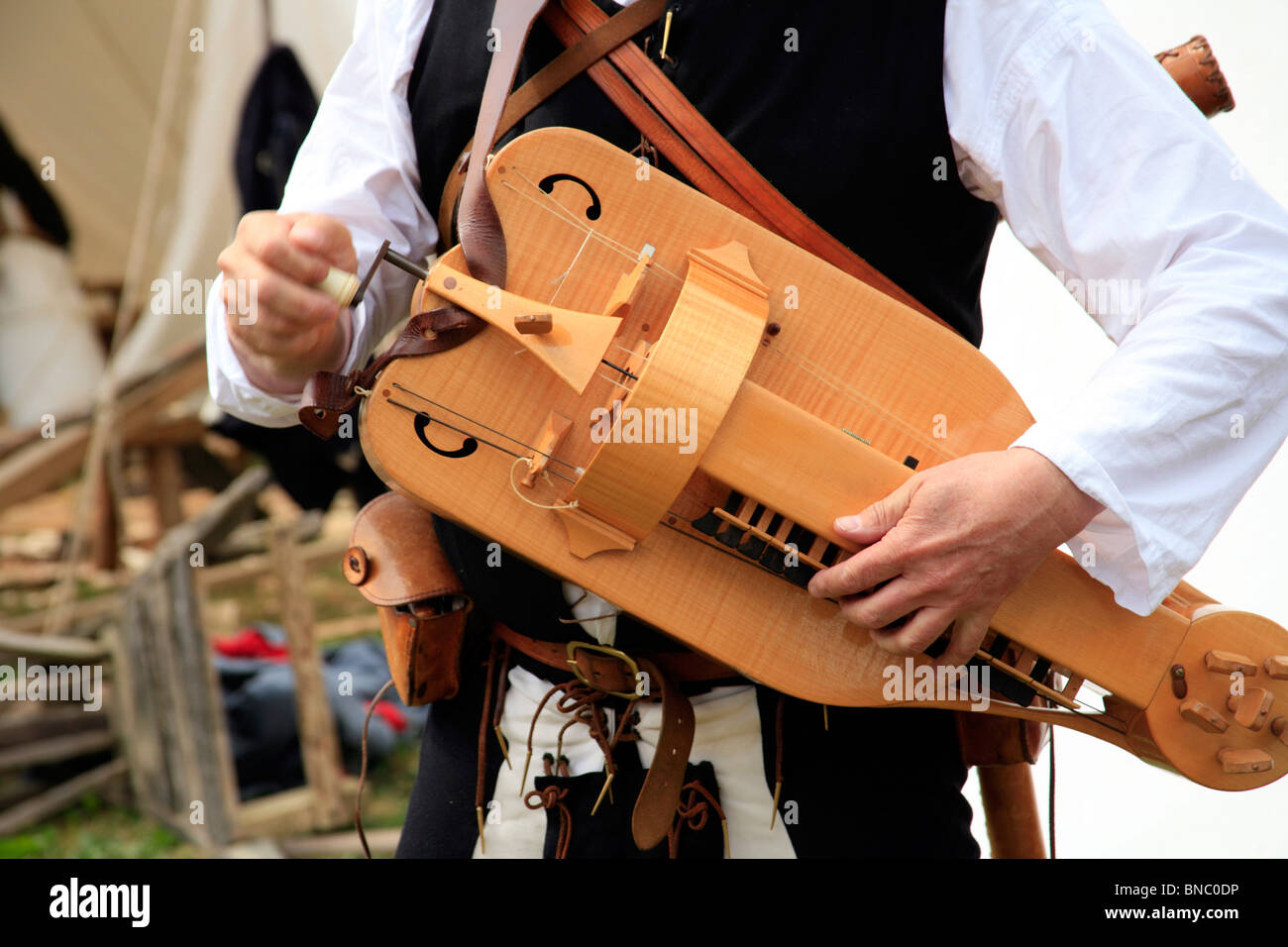 Mittelalterliches musikinstrument -Fotos und -Bildmaterial in hoher ...