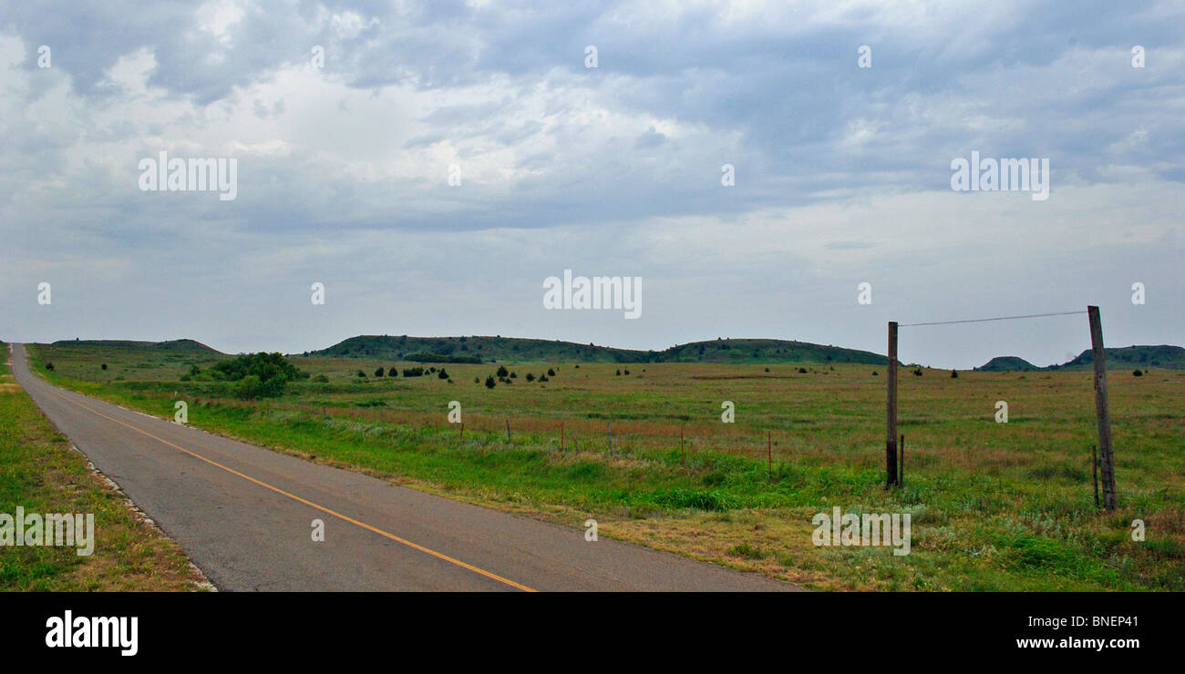 US-Kernland umfasst, "Farmscapes", Ranchland, staubige Straßen, Rasen ...