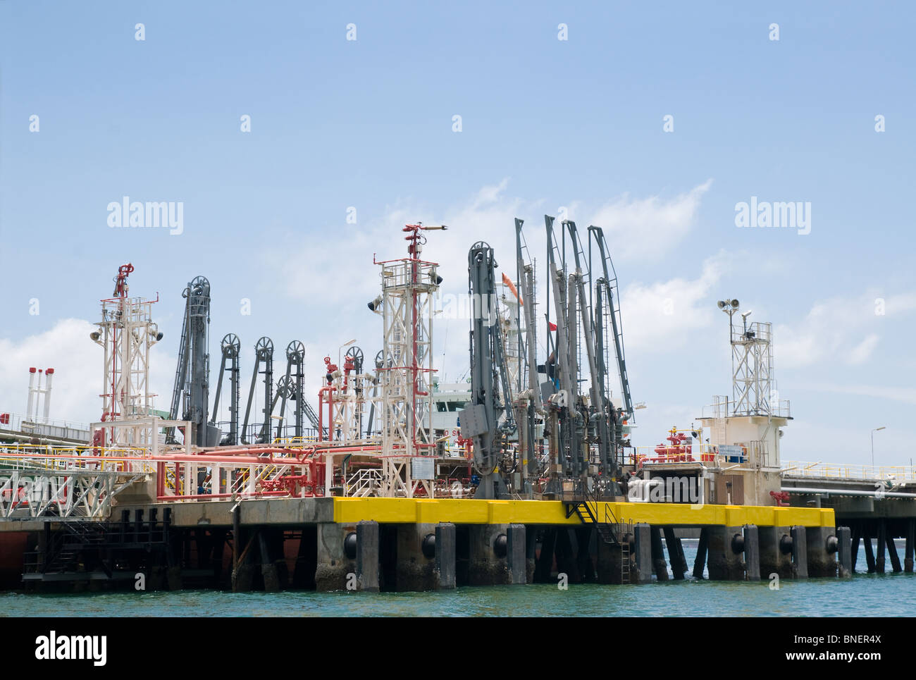 Offshore-Öl-terminal in Sriracha, Chonburi, Thailand Stockfotografie ...