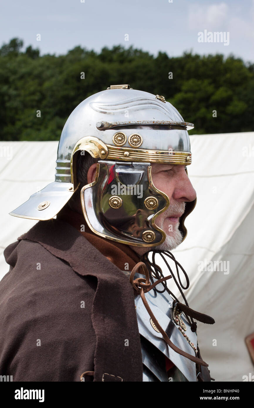 Roman helmets -Fotos und -Bildmaterial in hoher Auflösung – Alamy