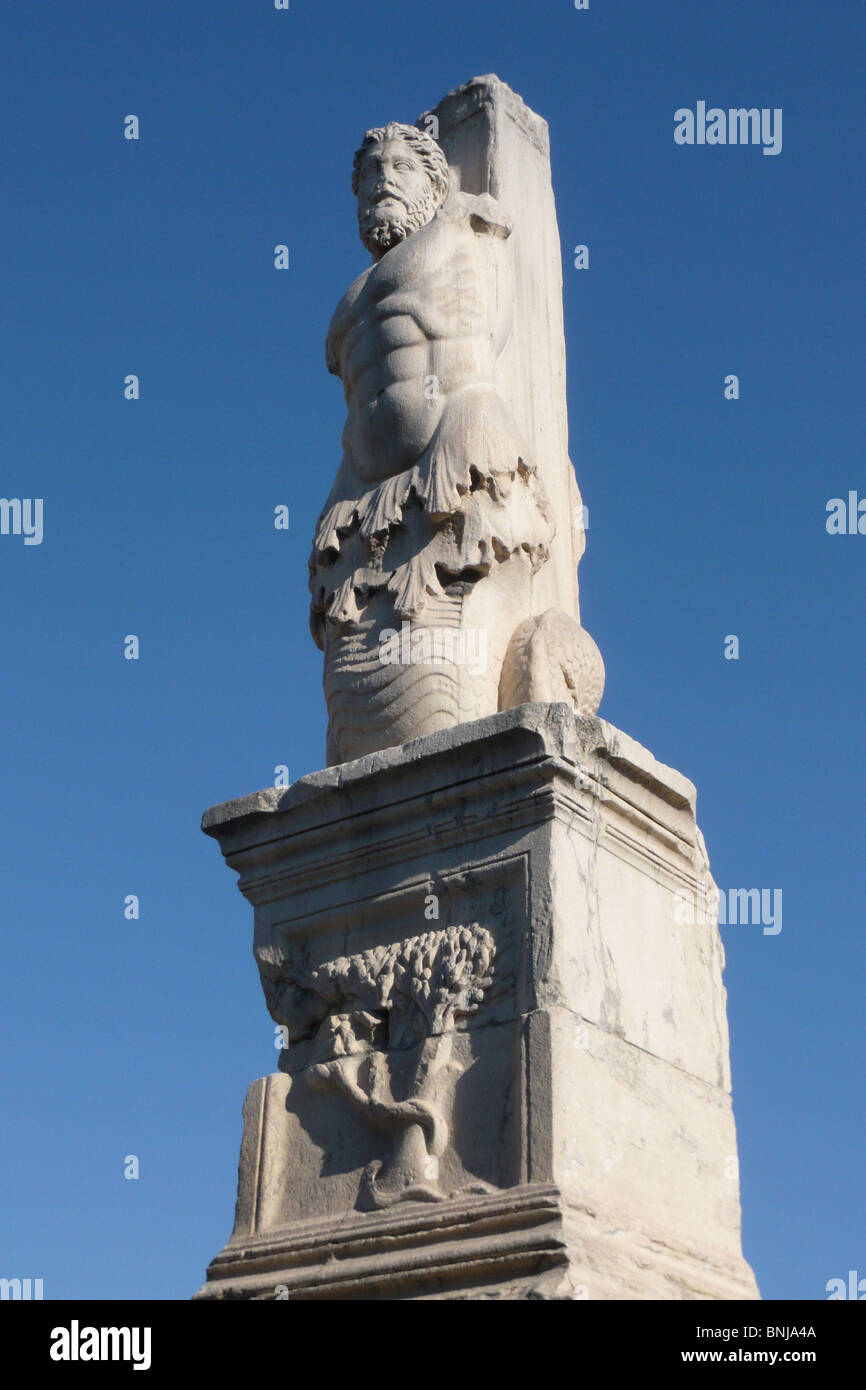 Griechische mannstatue -Fotos und -Bildmaterial in hoher Auflösung – Alamy