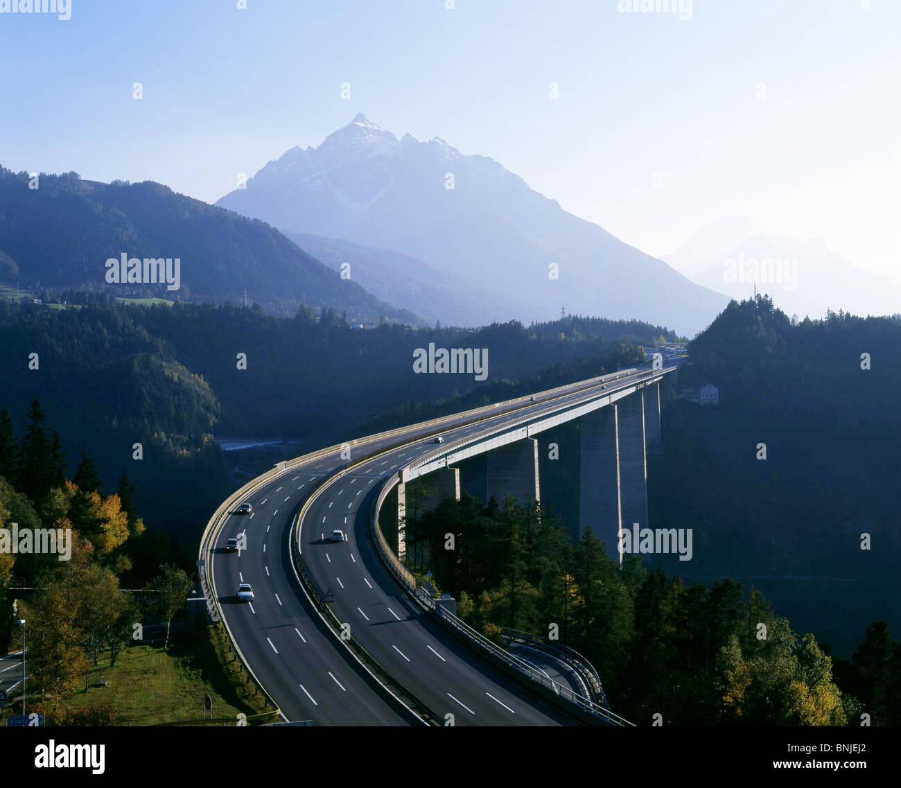 Österreich Alpen Alpen Berge Brenner Autobahn Autobahn Autobahnbrücke ...