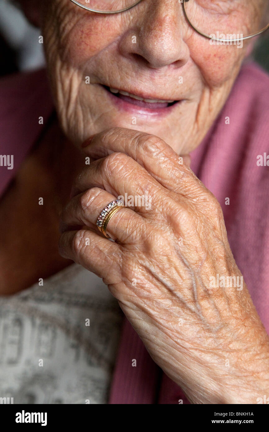 Alter und erinnerung -Fotos und -Bildmaterial in hoher Auflösung – Alamy