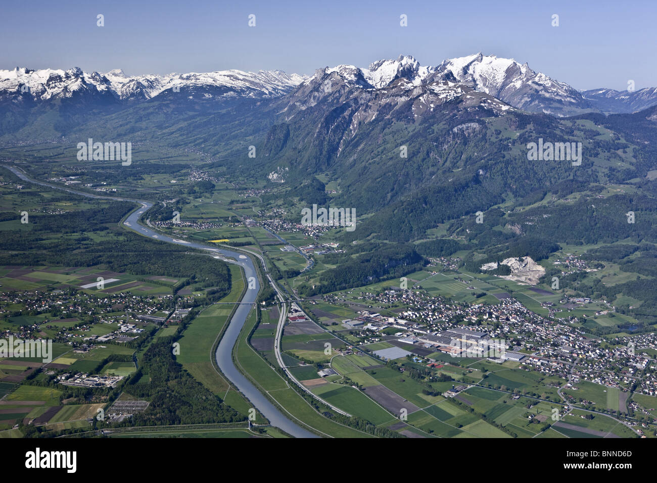 Schweiz Schweizer Oberriet Fluss Fluss Rhein-Alpen Berge Kanton St ...