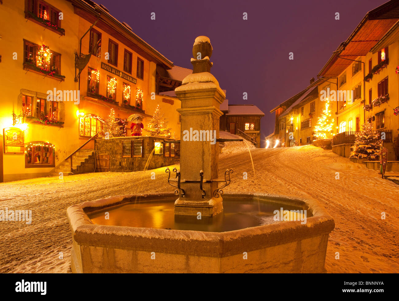 Gruyères FR Weihnachten Beleuchtung Dorf Weihnachten Advent Kanton ...
