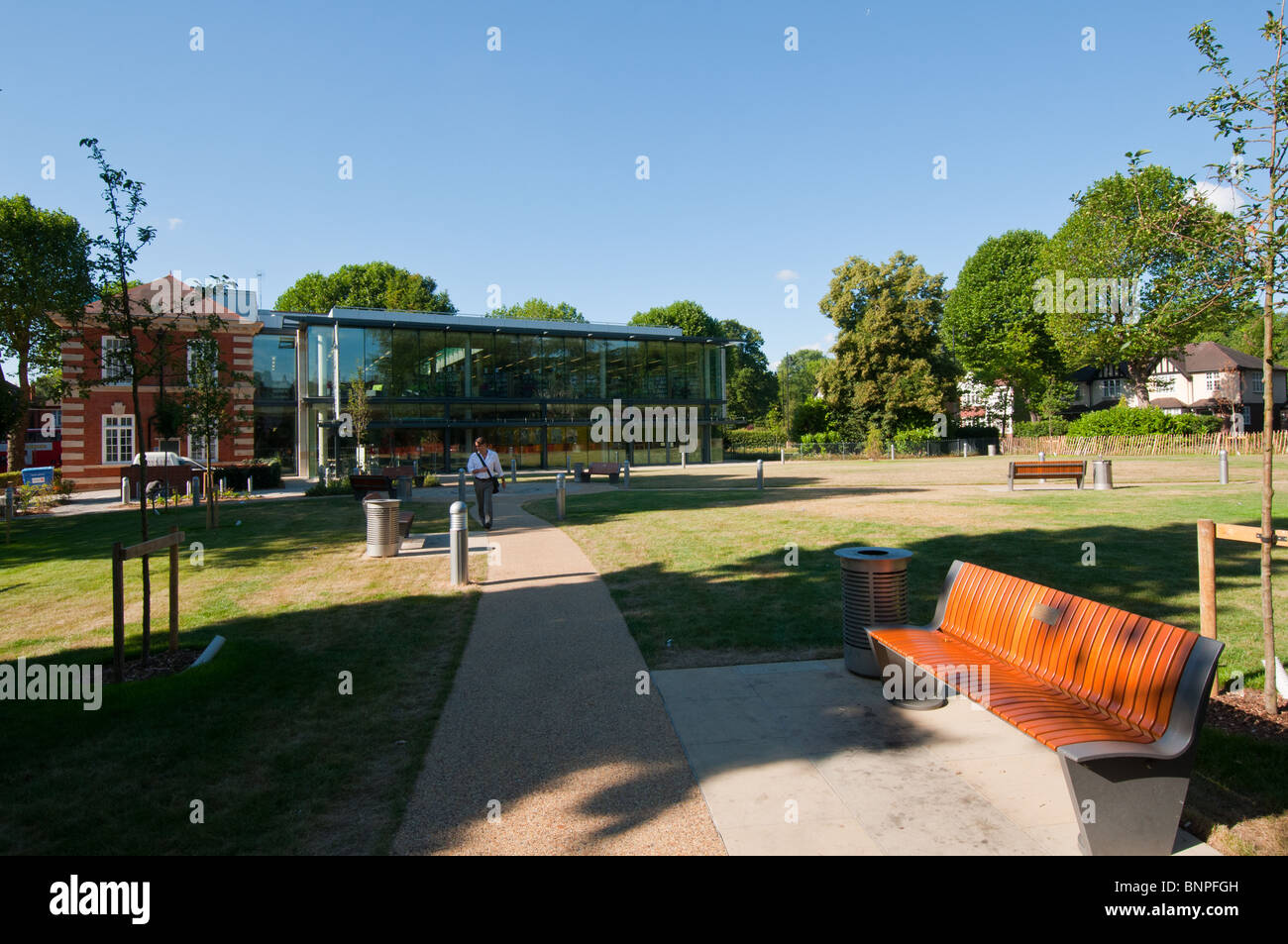 Town library -Fotos und -Bildmaterial in hoher Auflösung – Alamy
