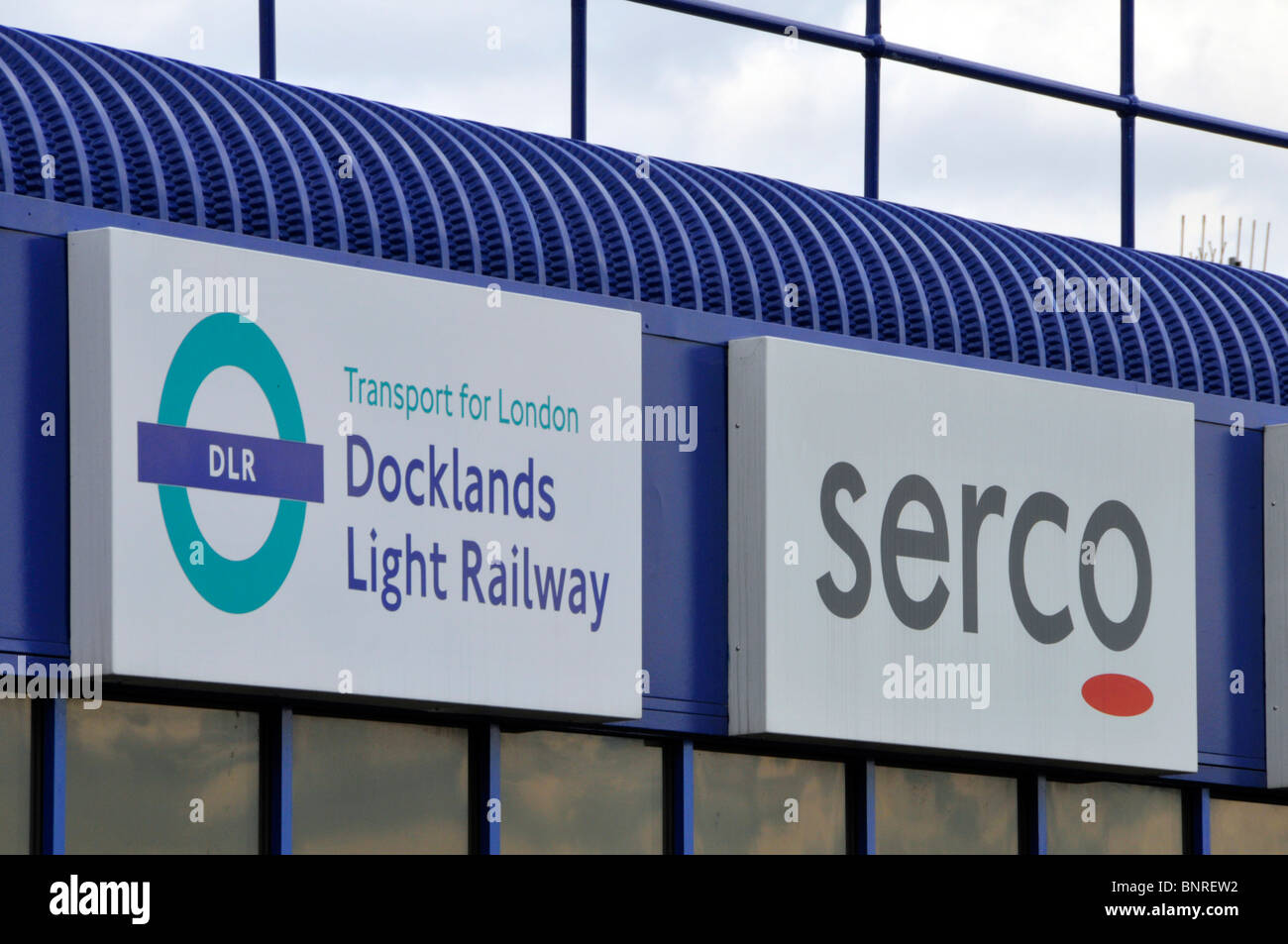 Tfl serco -Fotos und -Bildmaterial in hoher Auflösung – Alamy