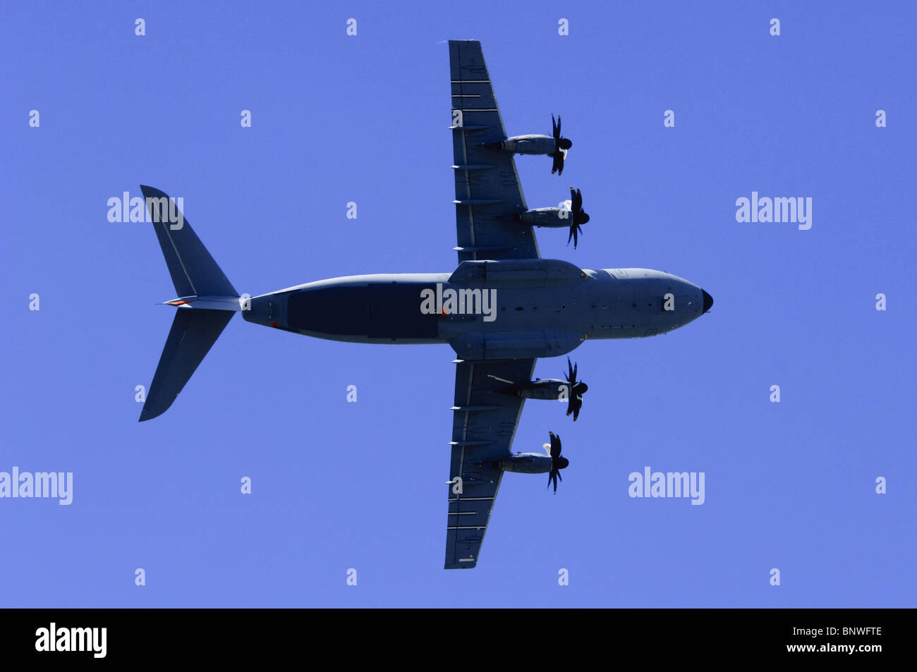Airbus a400m transporter -Fotos und -Bildmaterial in hoher Auflösung ...