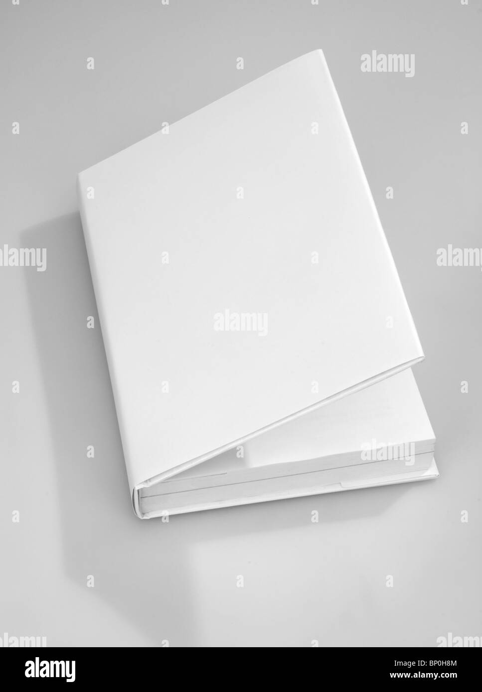Blank book cover -Fotos und -Bildmaterial in hoher Auflösung – Alamy