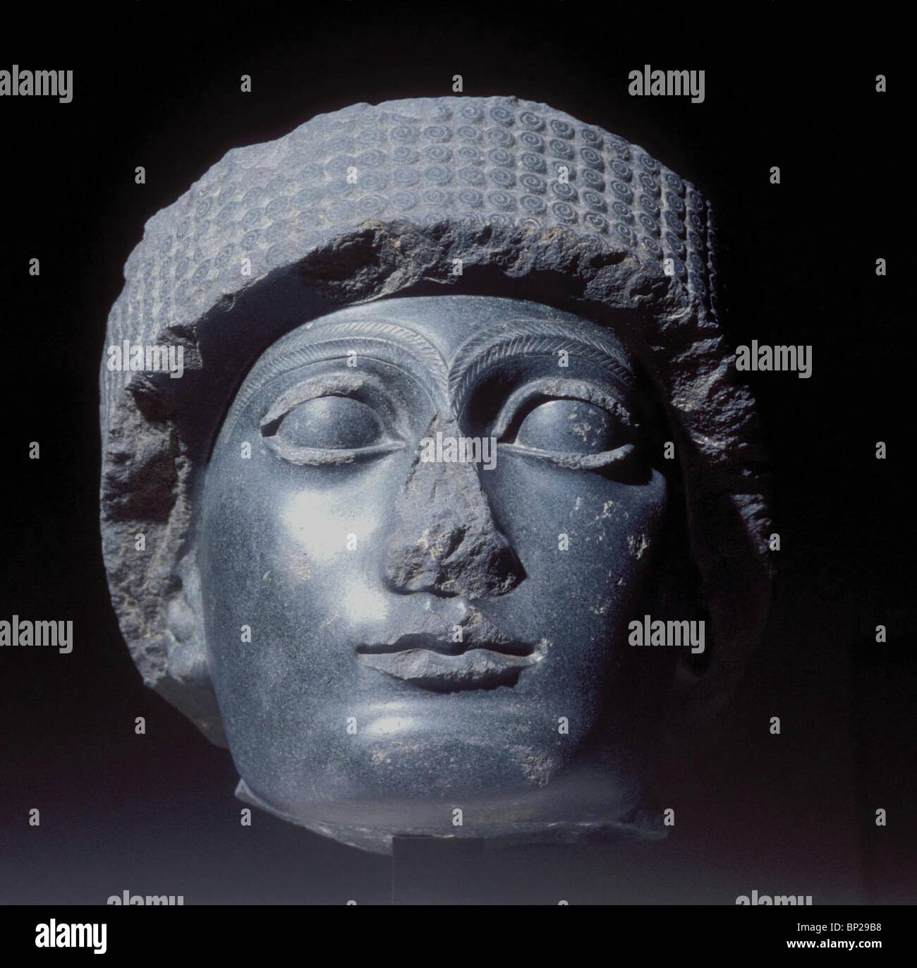 Sumerian statue -Fotos und -Bildmaterial in hoher Auflösung – Alamy