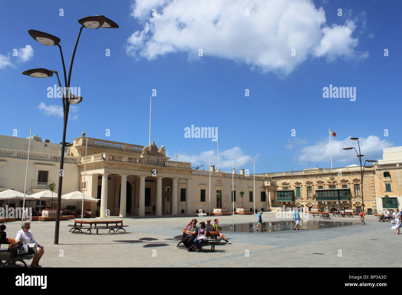 Misrah san george oder palastplatz -Fotos und -Bildmaterial in hoher ...