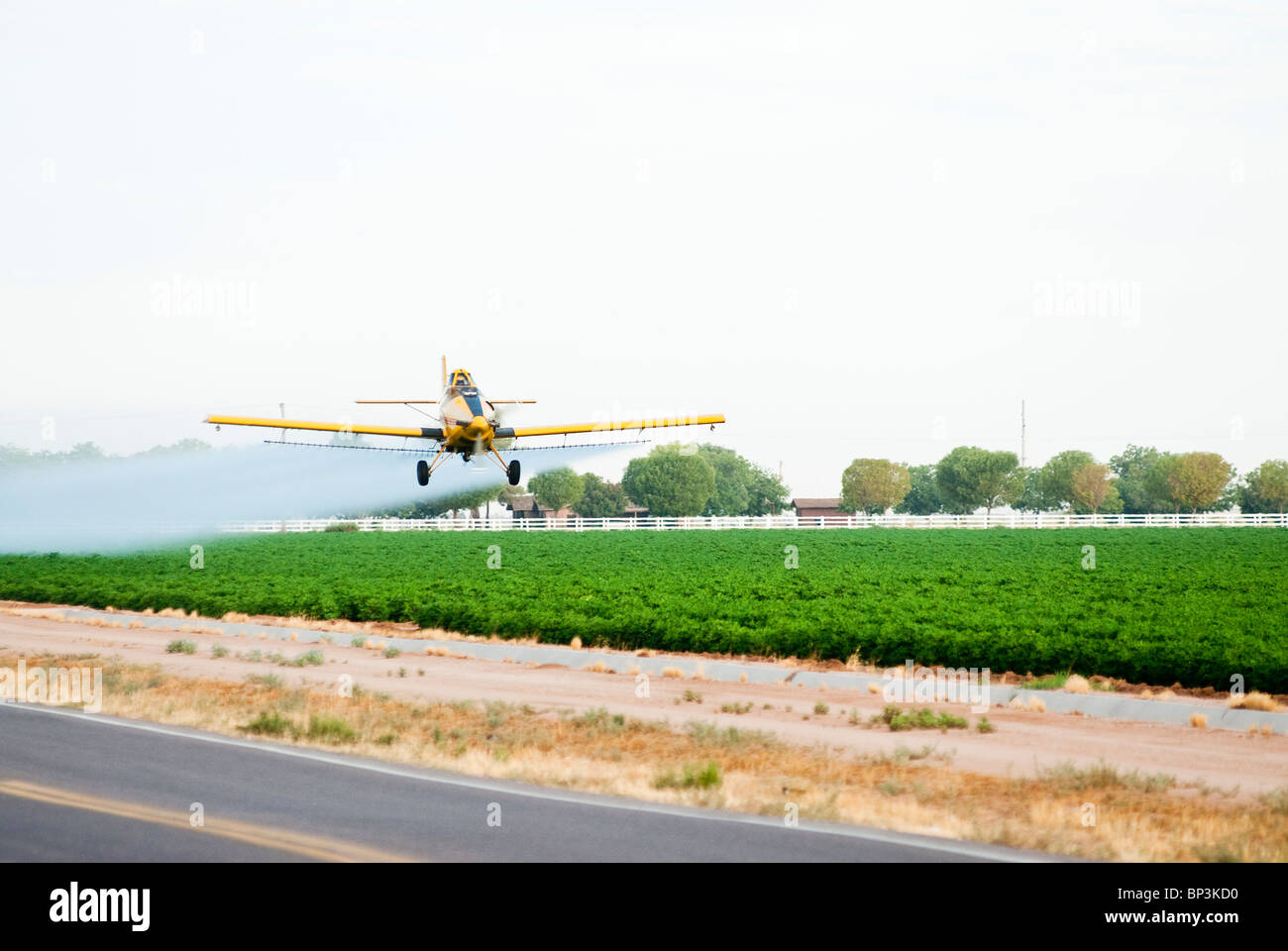 Pestizid flugzeug -Fotos und -Bildmaterial in hoher Auflösung – Alamy