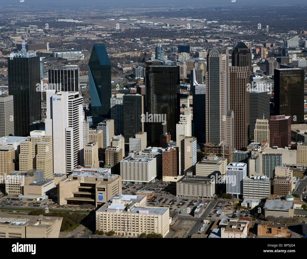 Downtown dallas skyline -Fotos und -Bildmaterial in hoher Auflösung – Alamy