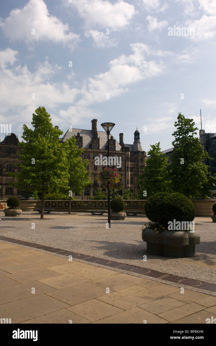 Pinstone street -Fotos und -Bildmaterial in hoher Auflösung – Alamy