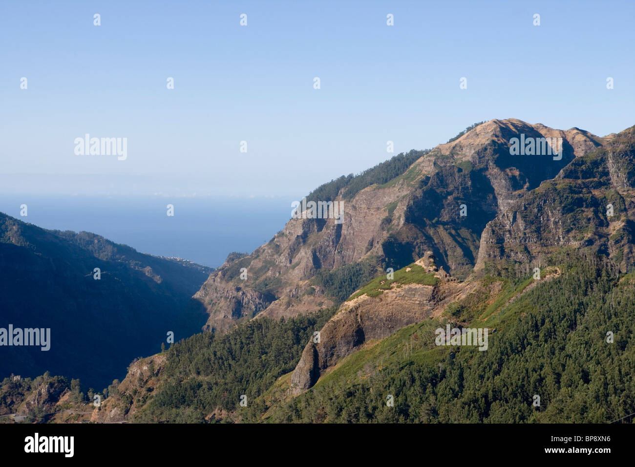 Blick vom encumeada pass -Fotos und -Bildmaterial in hoher Auflösung ...