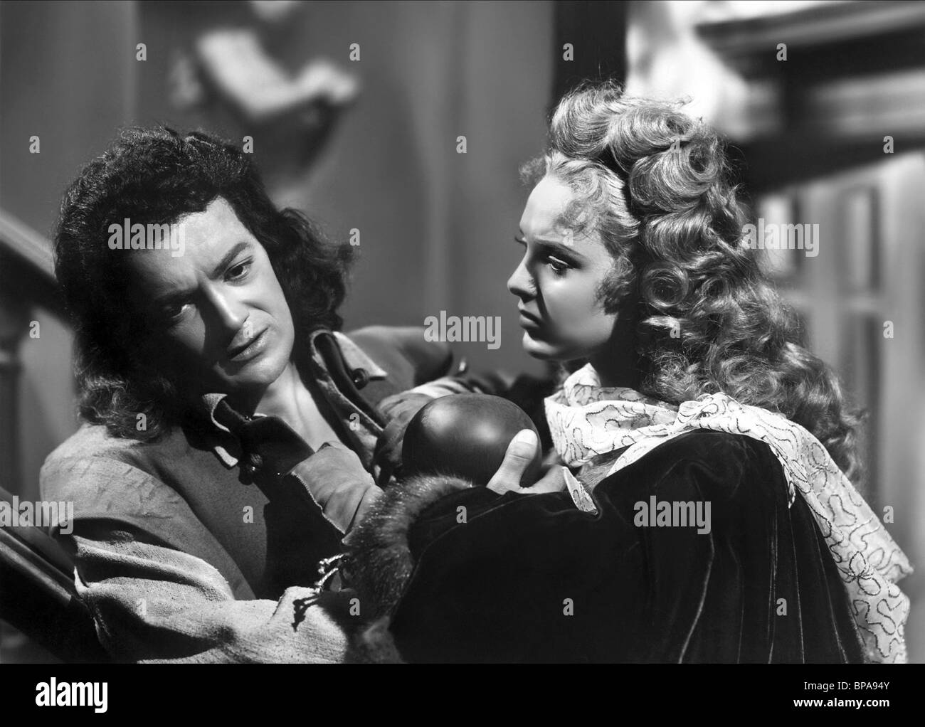 Linda darnell cornel wilde -Fotos und -Bildmaterial in hoher Auflösung ...