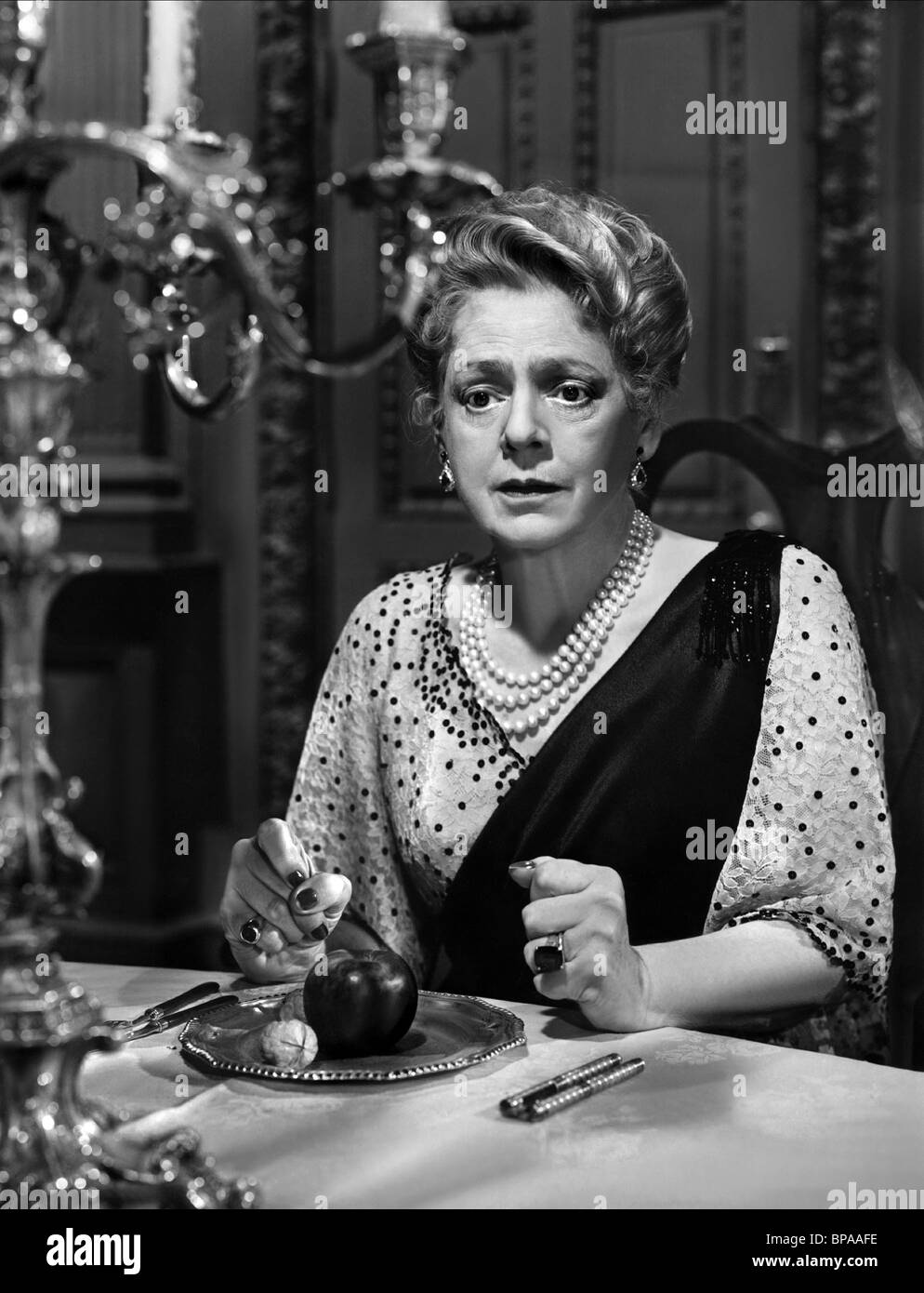 Ethel barrymore portrait -Fotos und -Bildmaterial in hoher Auflösung ...