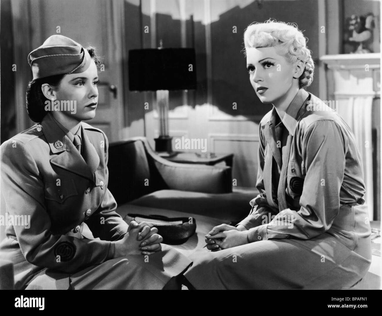 Keep your powder dry 1945 lana turner -Fotos und -Bildmaterial in hoher ...