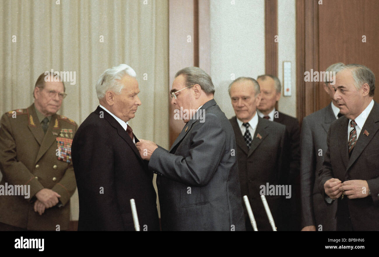 Lenin Auf Der Medaille Stockfotos und -bilder Kaufen - Alamy