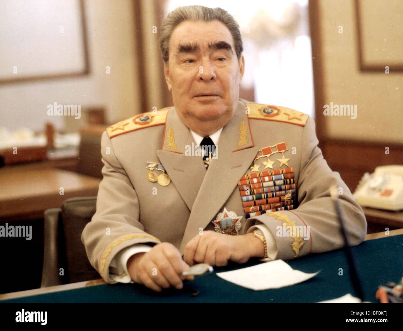 Soviet Party Leader Leonid Brezhnev Stockfotos und -bilder Kaufen - Alamy