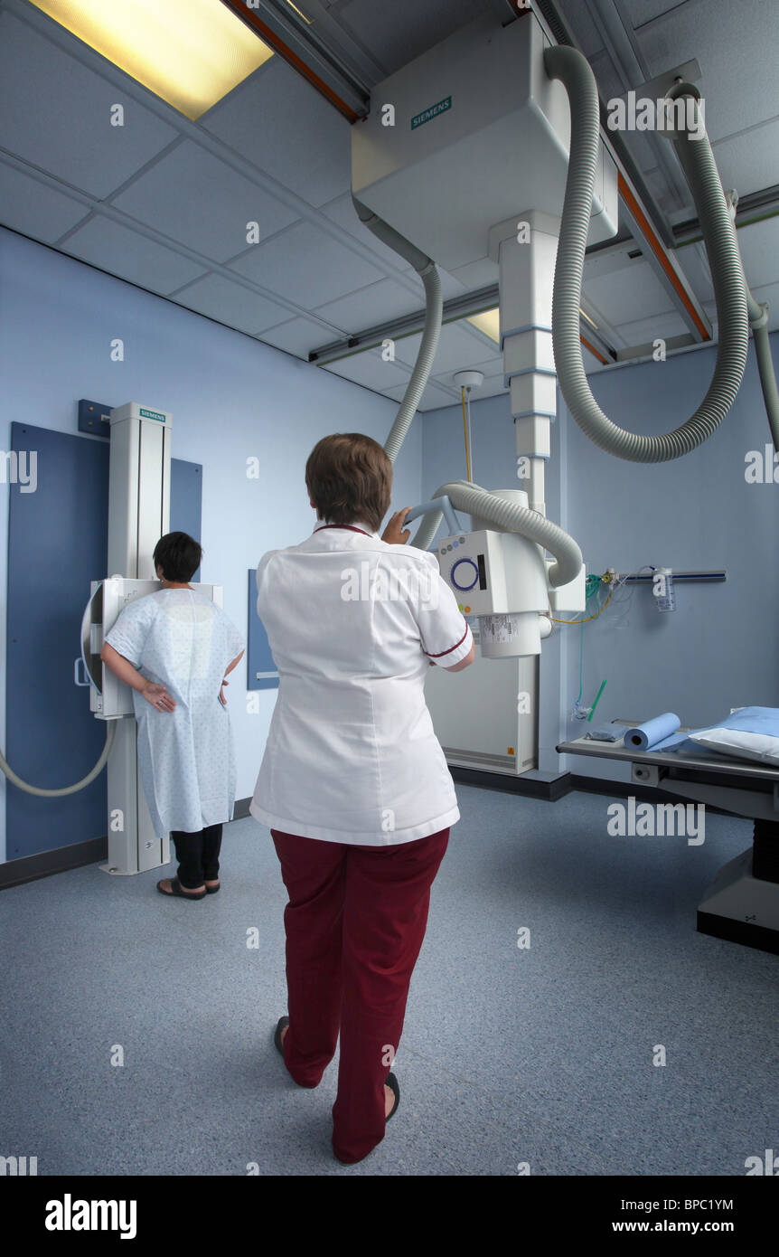 Chest x ray machine -Fotos und -Bildmaterial in hoher Auflösung – Alamy