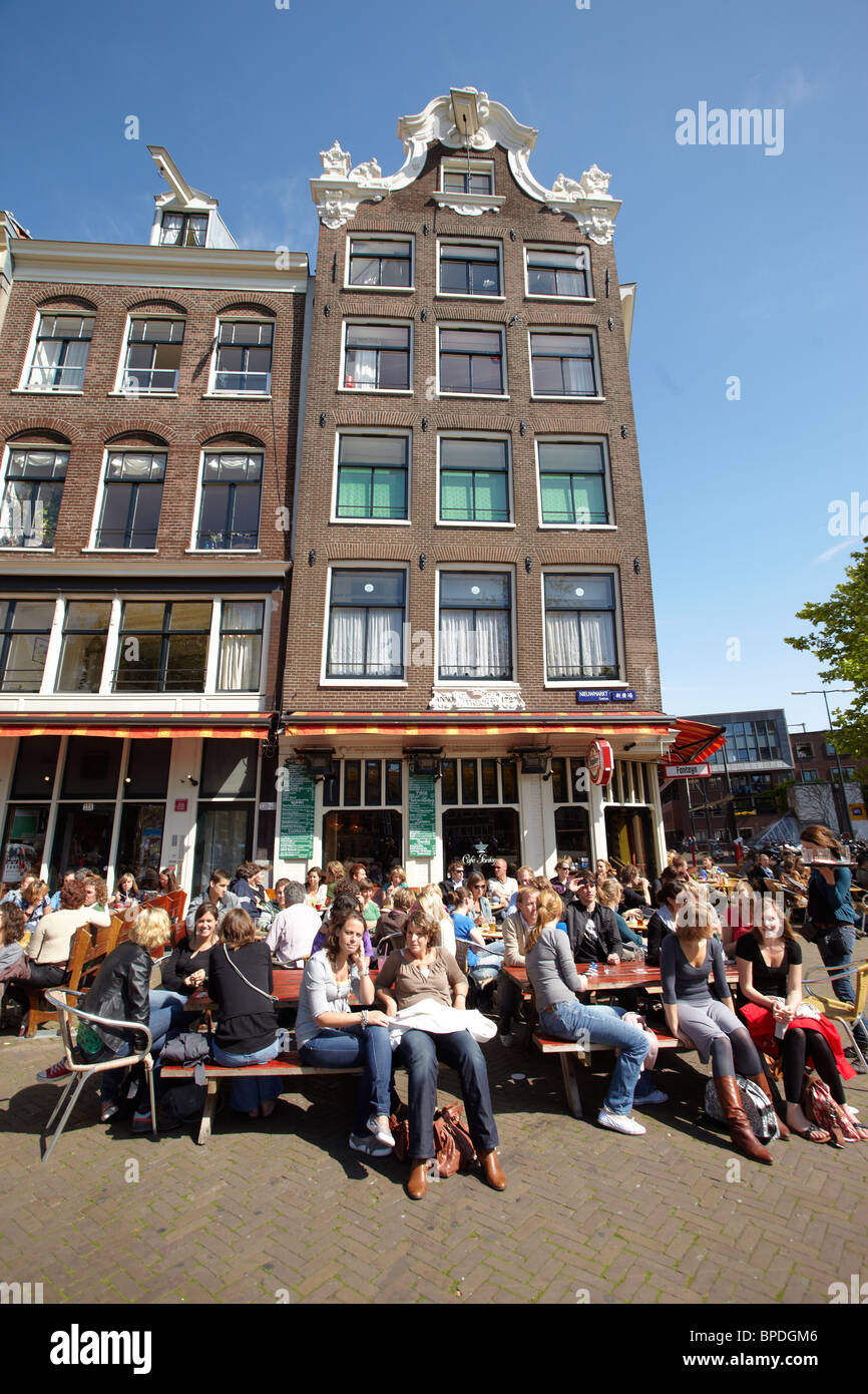 Cafe in de waag -Fotos und -Bildmaterial in hoher Auflösung – Alamy